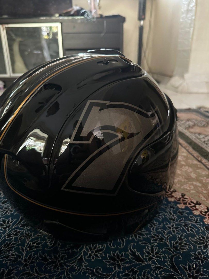 Arai cafe race (Size M), Motorcycles, Motorcycle Apparel on Carousell