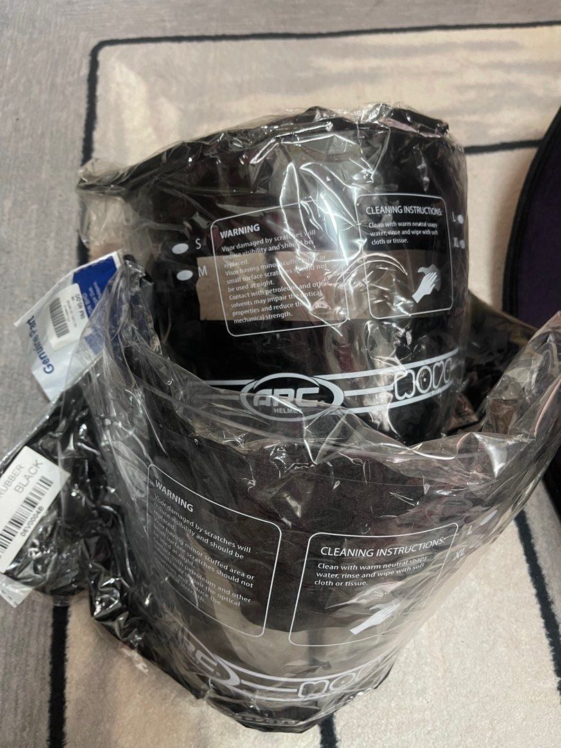 Arc Discovery Helmet, Motorbikes on Carousell