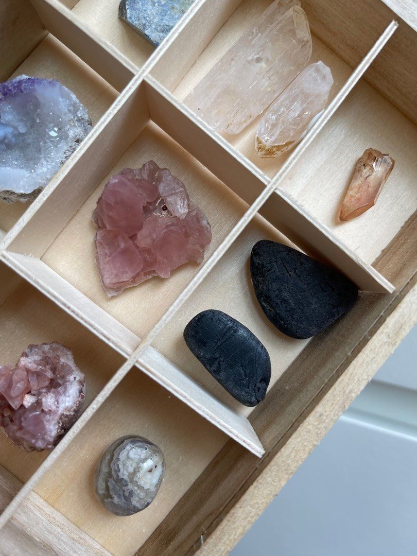 Assorted Crystals Set, Everything Else on Carousell