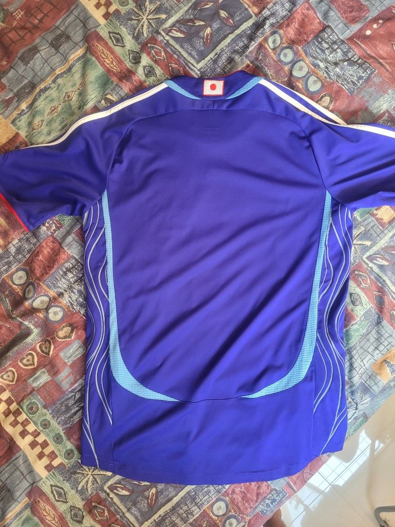 Authentic Vintage Japan 2006 Home Football Jersey, Men's Fashion ...
