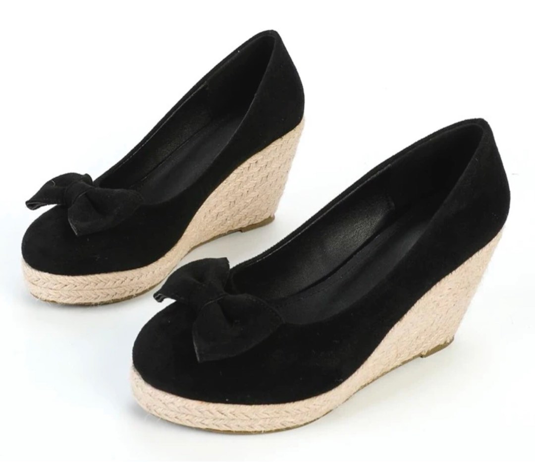 Black Wedge Shoes, Women's Fashion, Footwear, Wedges on Carousell