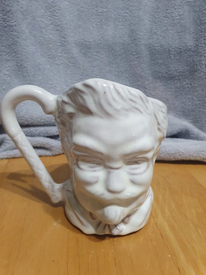 Brand new KFC white mug with Colonel Sanders face, Hobbies & Toys ...