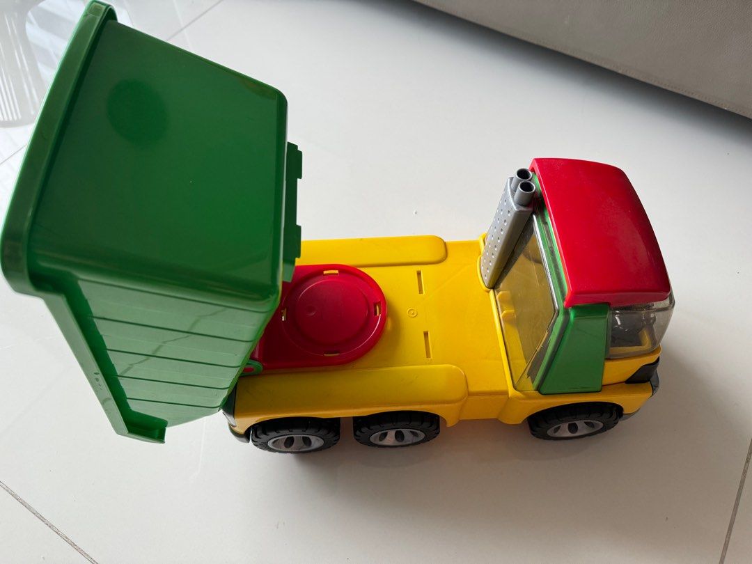 Brudder truck, Hobbies & Toys, Toys & Games on Carousell