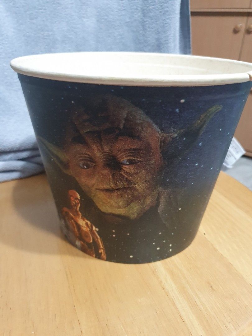 Bucket from KFC star Wars Trilogy many different bucket designs ...