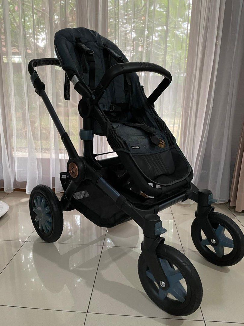 Bugaboo Diesel Limited Edition, Bayi & Anak, Kereta, Kursi Goyang ...