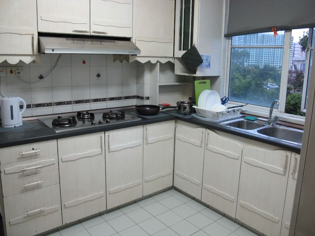 Deluxe room at Elias Green (2 bus stop to Elias Green mrt stn ...