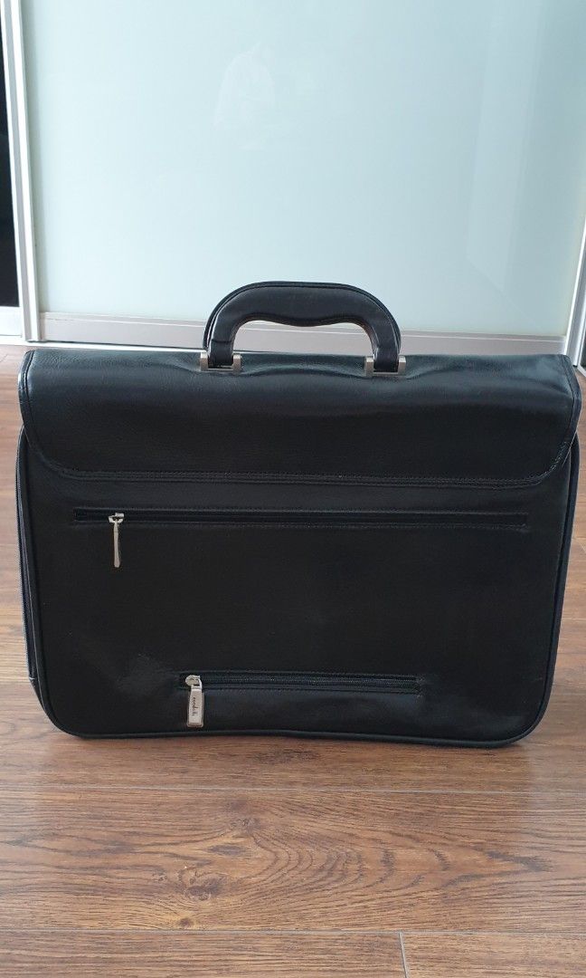 Condotti Italian Briefcase., Men's Fashion, Bags, Briefcases on Carousell
