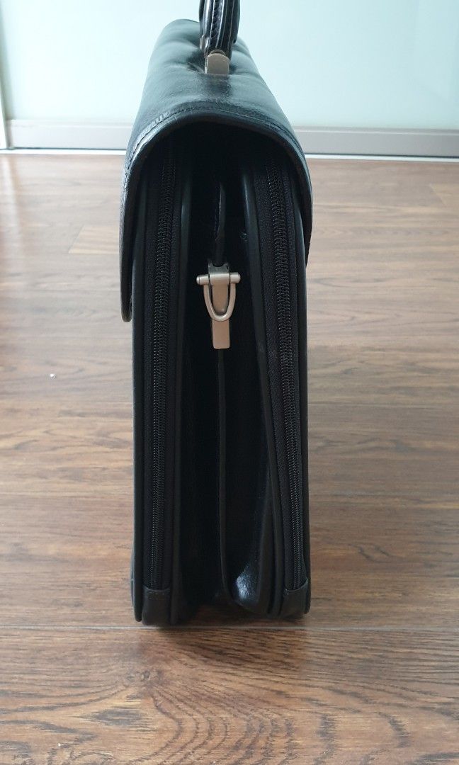 Condotti Italian Briefcase., Men's Fashion, Bags, Briefcases on Carousell