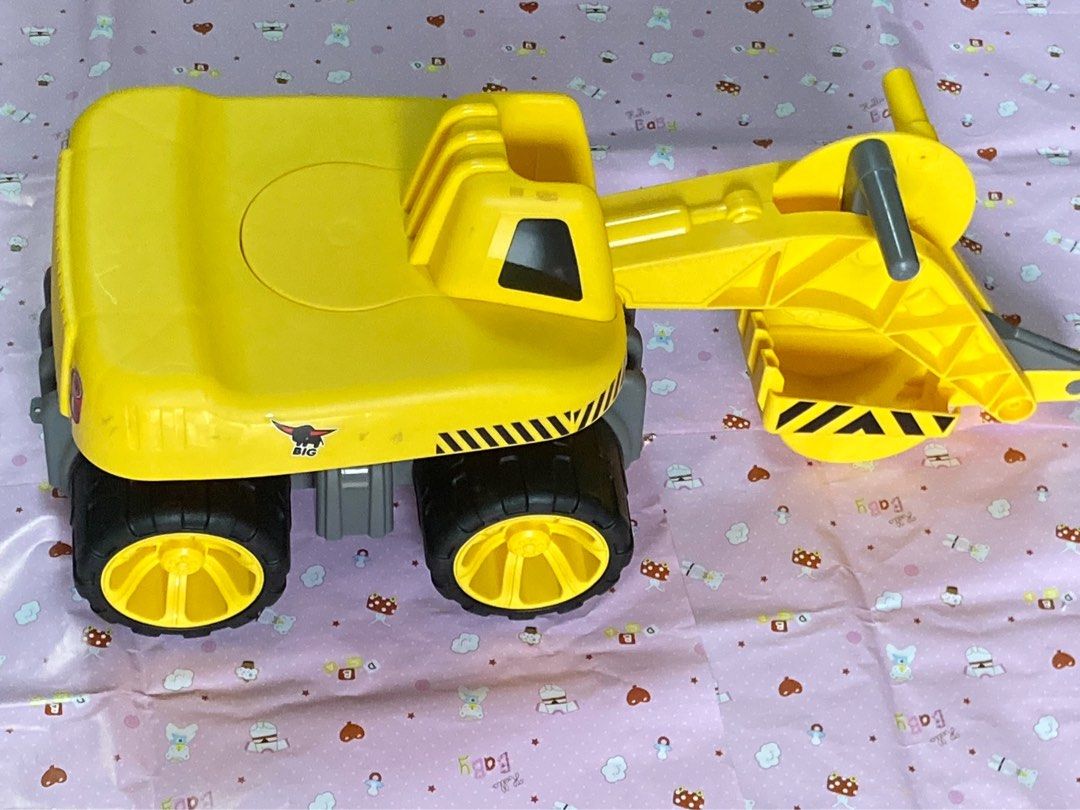 Excavator Construction site toy, Hobbies & Toys, Toys & Games on Carousell