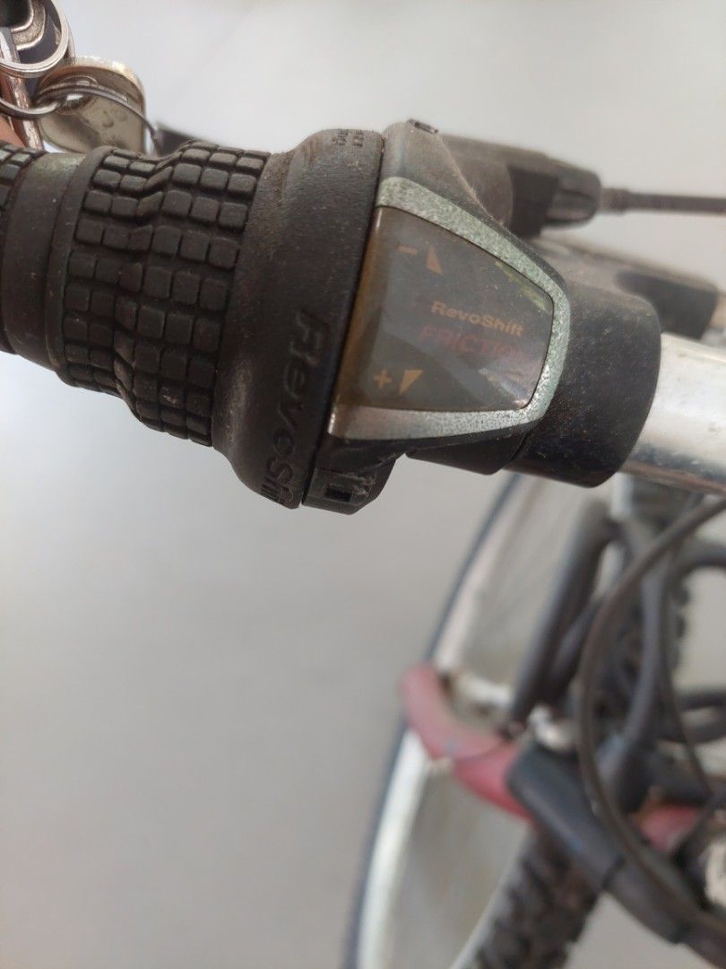 FREE No frills Hybrid Bicycle, Sports Equipment, Bicycles & Parts ...