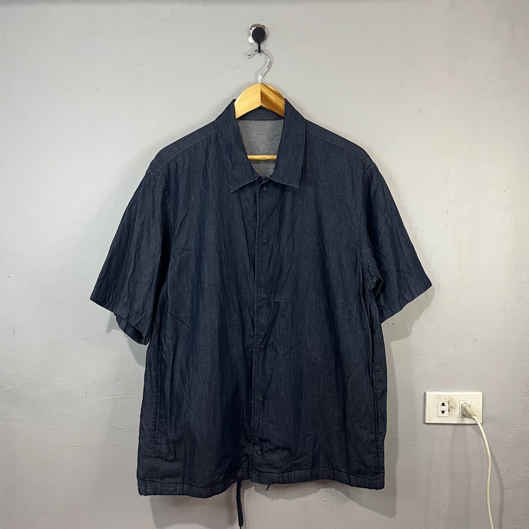 GU Denim Buttondown Polo, Men's Fashion, Tops & Sets, Tshirts & Polo Shirts on Carousell