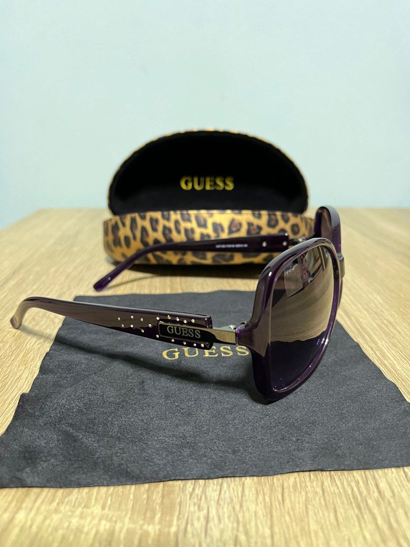 Guess sunglass, Women's Fashion, Watches & Accessories, Sunglasses ...