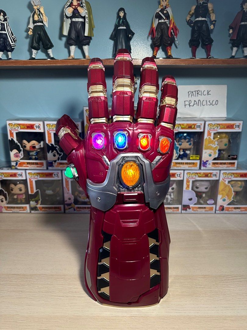 Hasbro Legends Series Infinity Gauntlets, Hobbies & Toys, Memorabilia ...