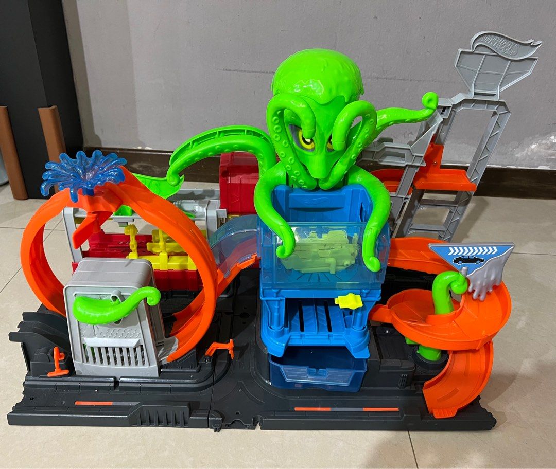Hot Wheels City Car Wash Octopus Color Shifter track, Hobbies & Toys ...