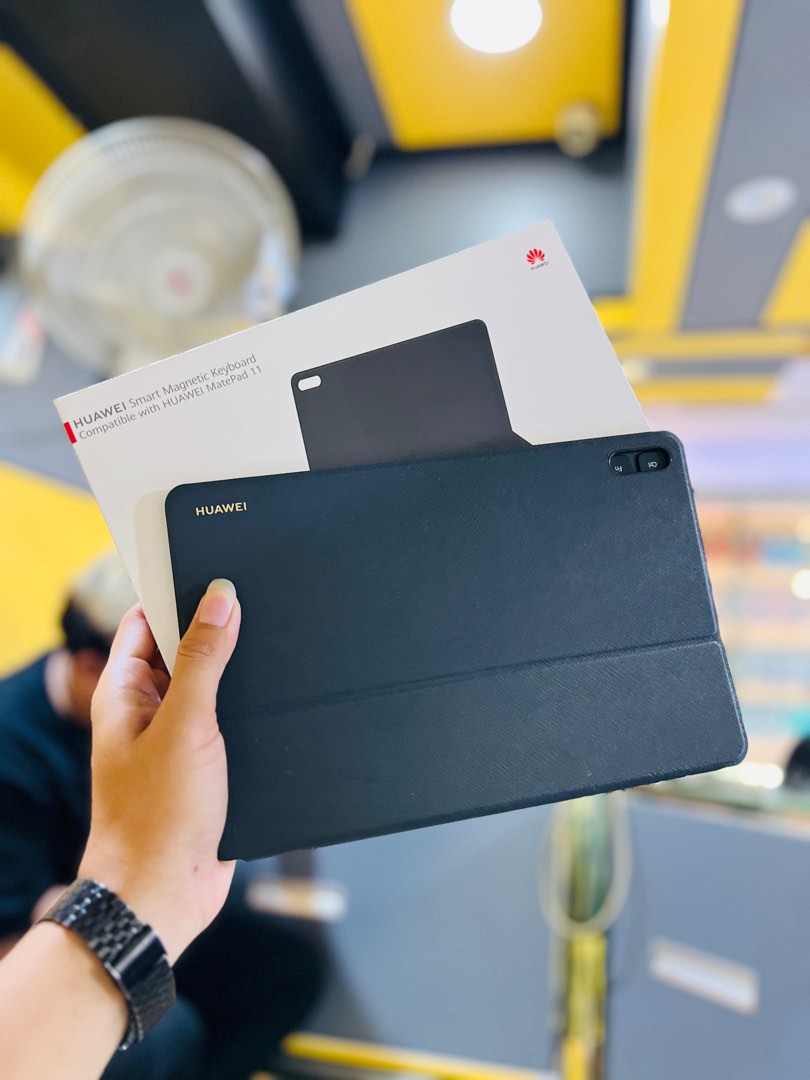 Huawei Matepad 11 Magnetic Keyboard, Telepon Seluler & Tablet, Tablet ...