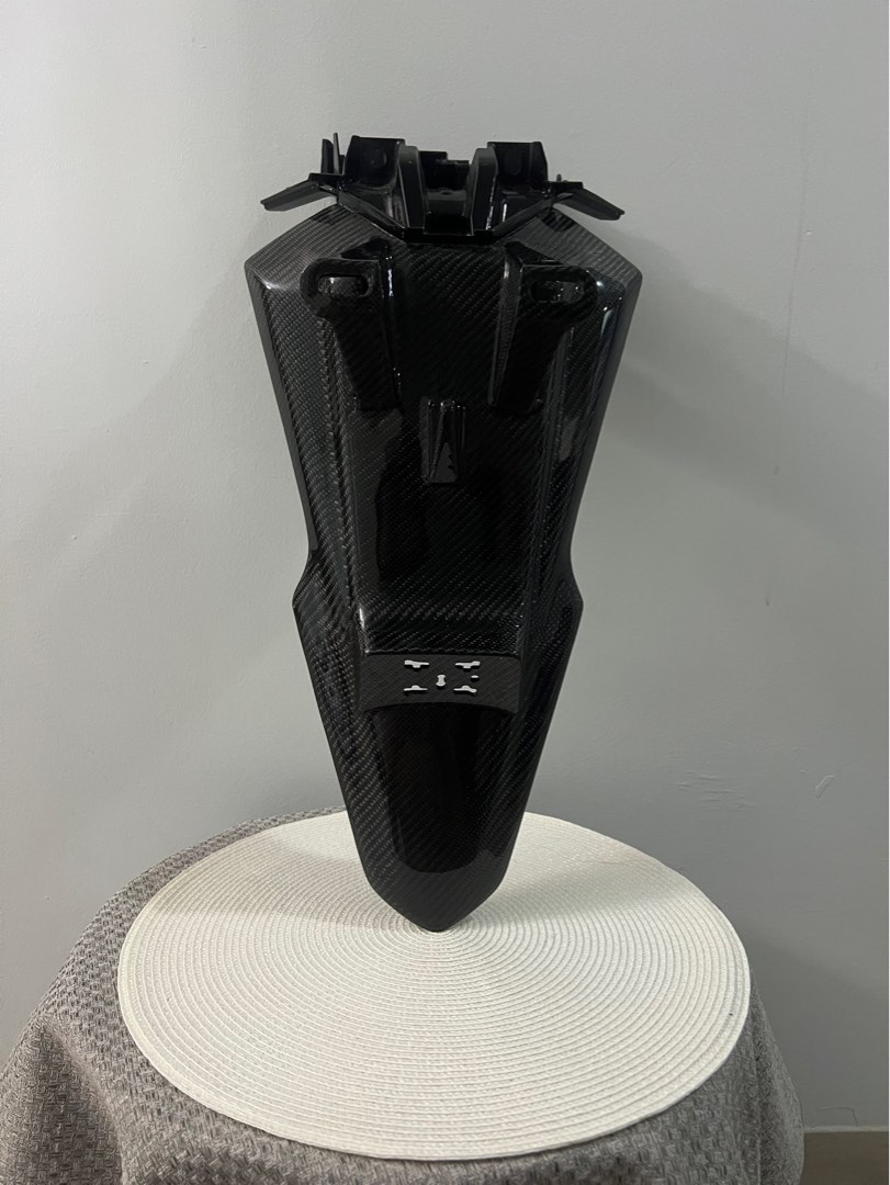 *INSTOCK* Aerox Carbon Rear Fender, Motorcycles, Motorcycle Accessories ...