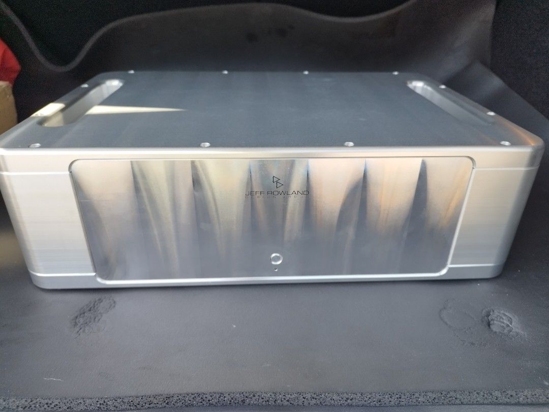 Jeff Roland power amp 112, Audio, Soundbars, Speakers & Amplifiers on ...