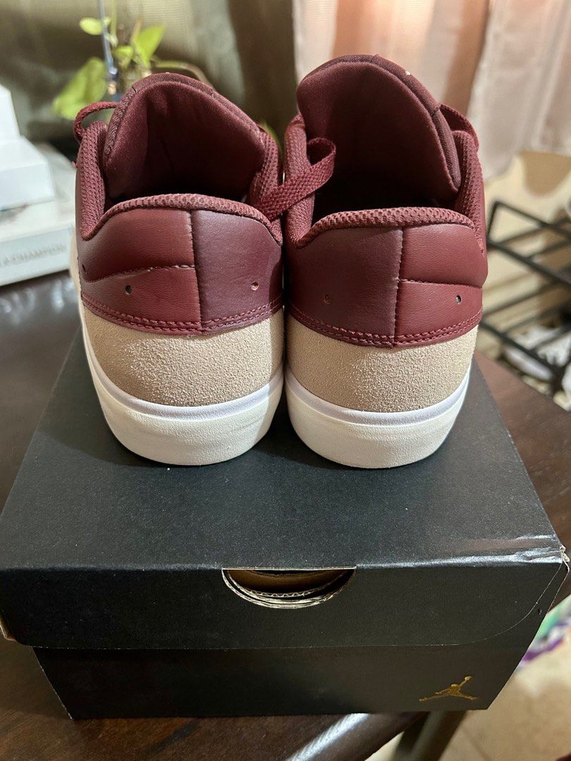 Jordan Series ES (GS), Men's Fashion, Footwear, Sneakers on Carousell