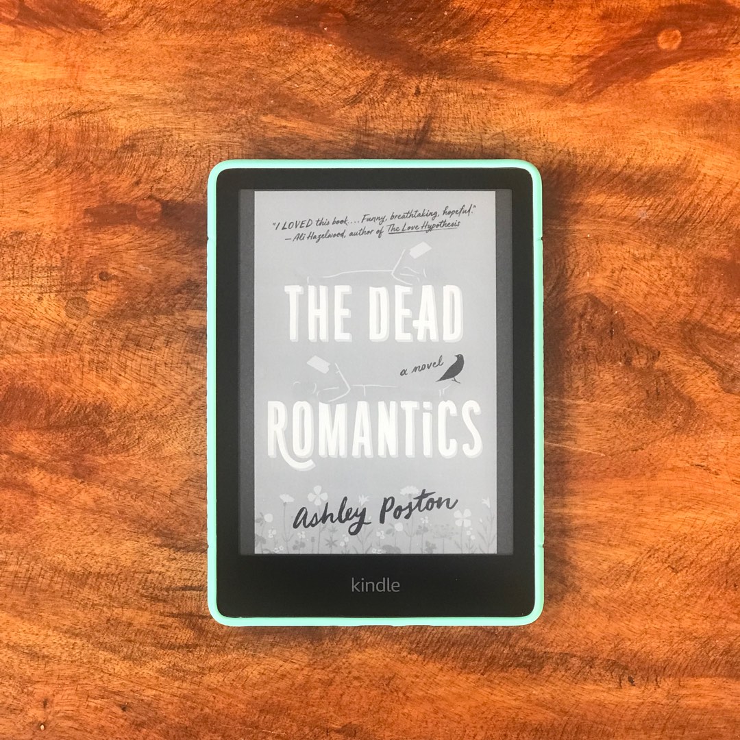 Kindle Paperwhite 5/11th Gen 8GB BLACK + 2 Cases (Moko Clear Back and ...