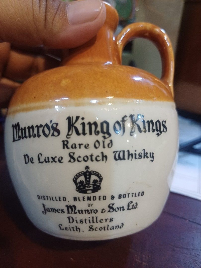 Kings ceramic flagon whisky jug, Hobbies & Toys, Collectibles ...