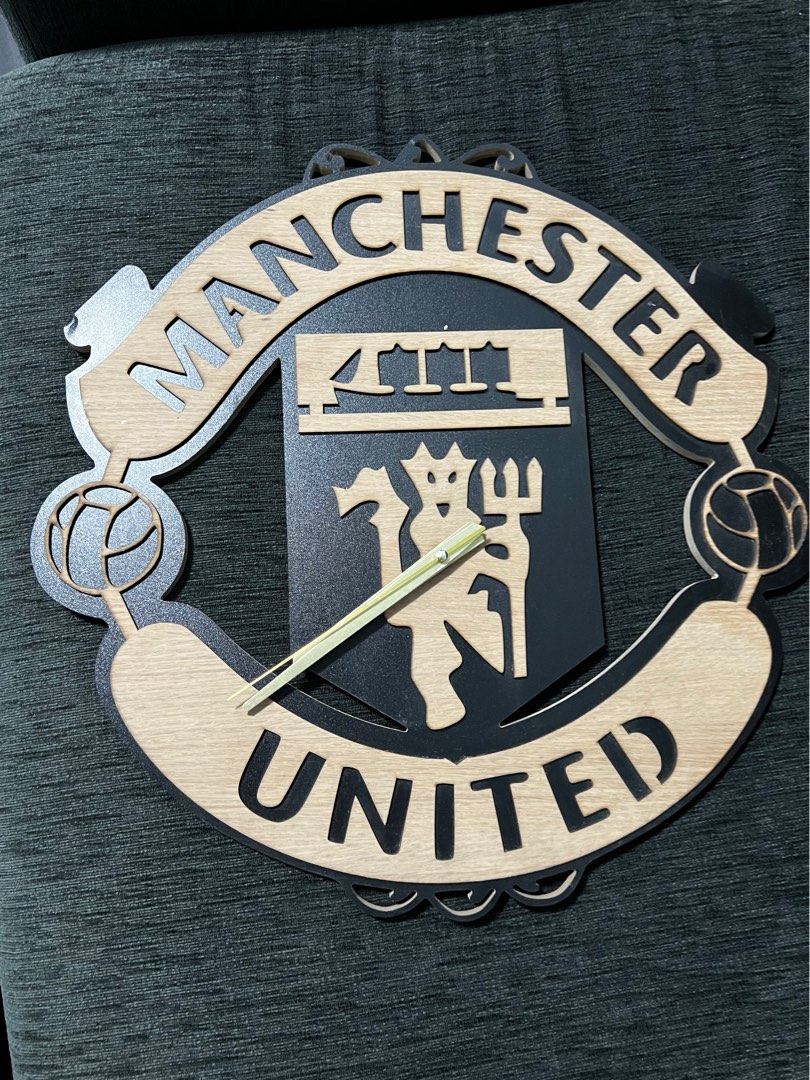 manchester united clock, Furniture & Home Living, Home Decor, Clocks on ...