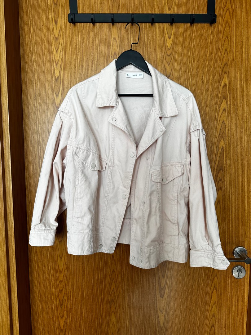 Mango light pink denim jacket, Women's Fashion, Coats, Jackets and ...