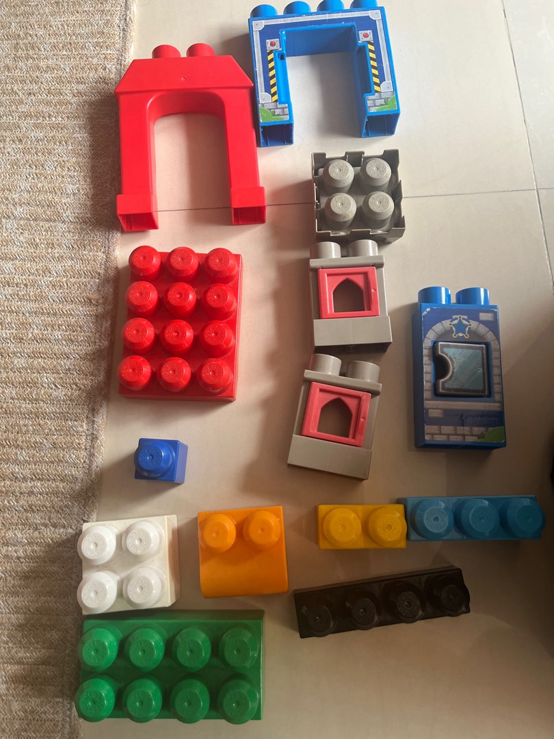 Mega bloks blocks builder and wagon, Babies & Kids, Infant Playtime on ...