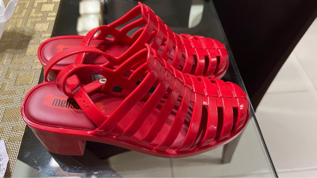 Melissa Jelly Shoes, Women's Fashion, Footwear, Sandals on Carousell