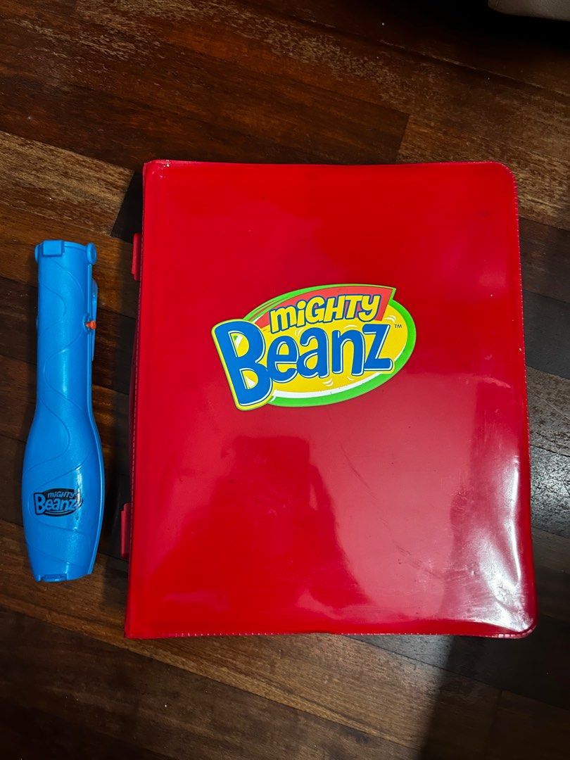 mighty beans x56 + official case and racing track w/ ramp, Hobbies ...