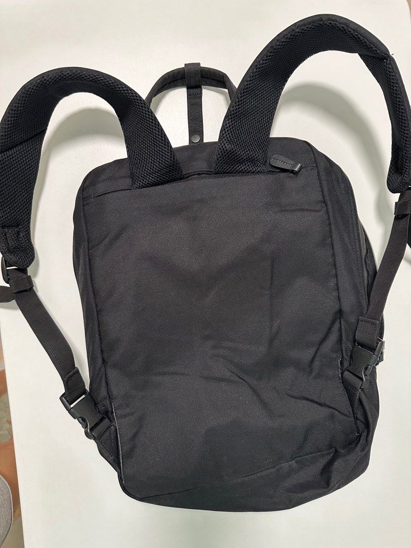 MUJI black laptop backpack haversack, Men's Fashion, Bags, Backpacks on ...