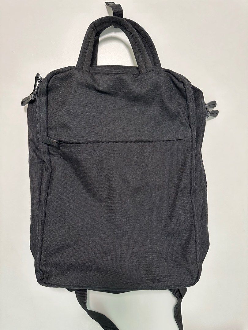 MUJI black laptop backpack haversack, Men's Fashion, Bags, Backpacks on ...