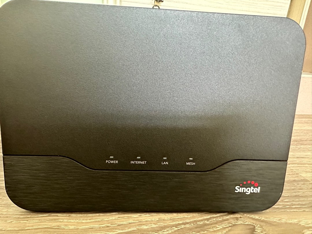 NEW SINGTEL MESH ROUTER, Computers & Tech, Parts & Accessories ...