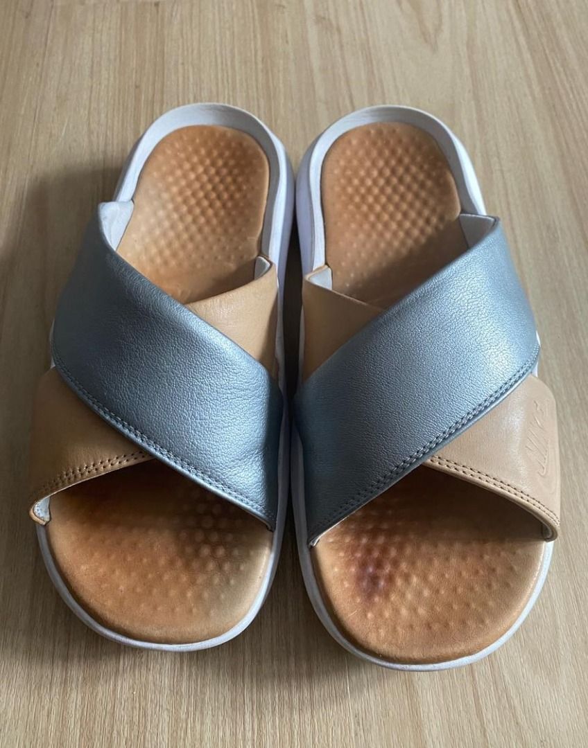 Nike Benassi Future Cross, Women's Fashion, Footwear, Slippers and ...