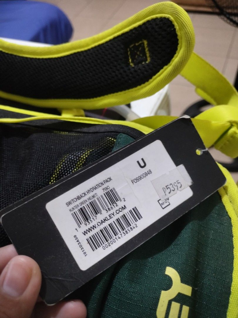 Oakley Switchback Hydration Pack 4L, Sports Equipment, Other Sports ...