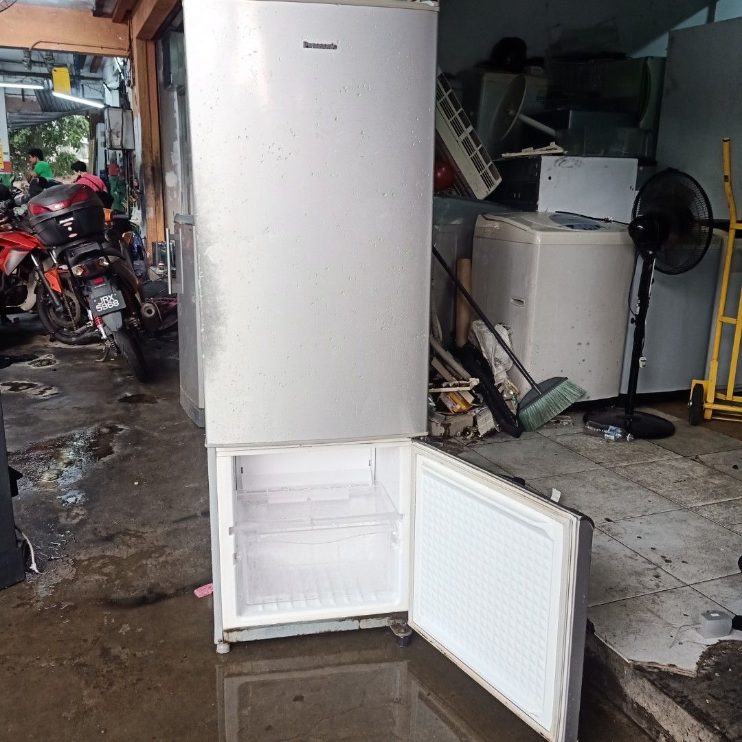 Panasonic 2 pintu peti sejuk, TV & Home Appliances, Kitchen Appliances ...