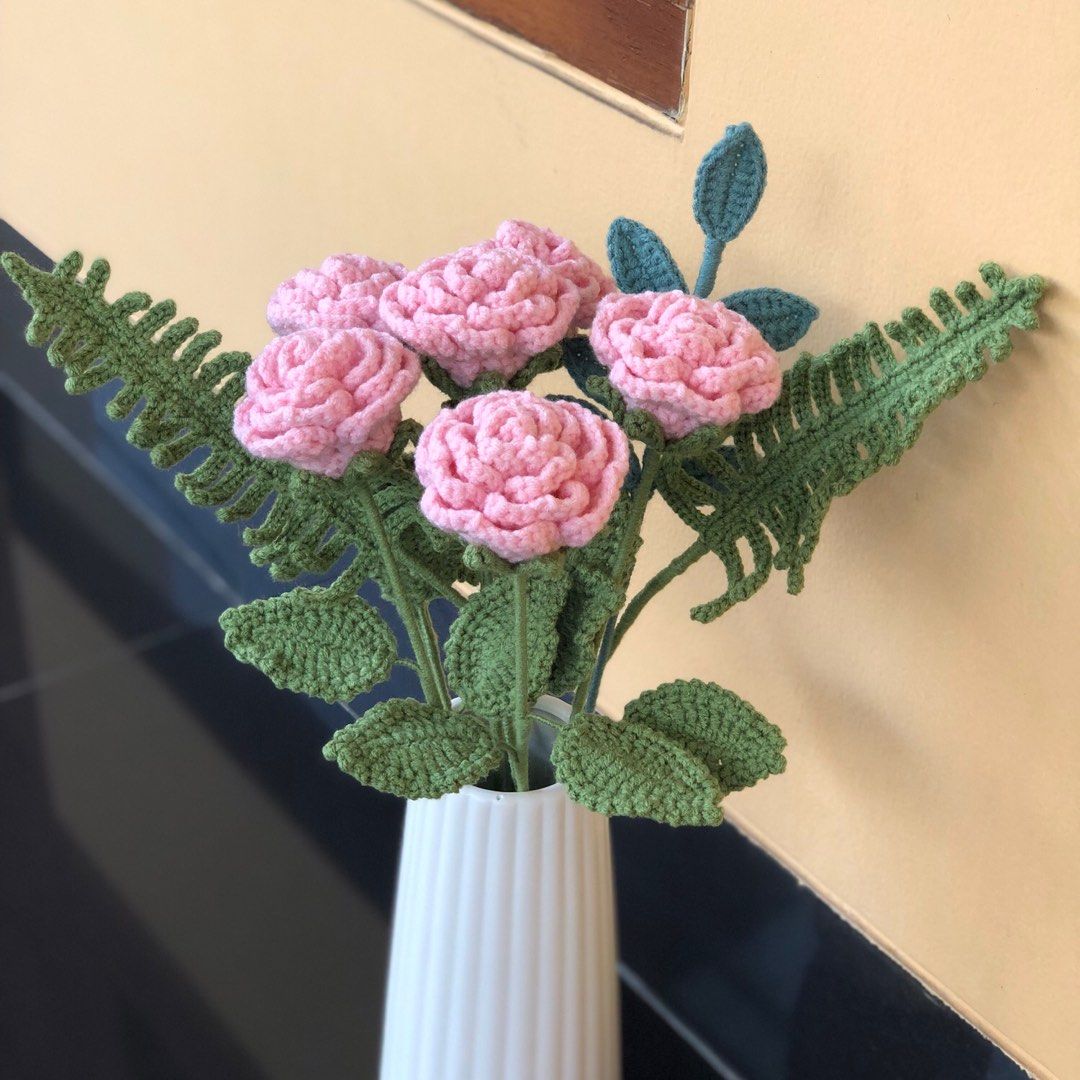 PREORDER Bunga rajut Rose Cappucino, Desain & Kerajinan Tangan, Barang ...