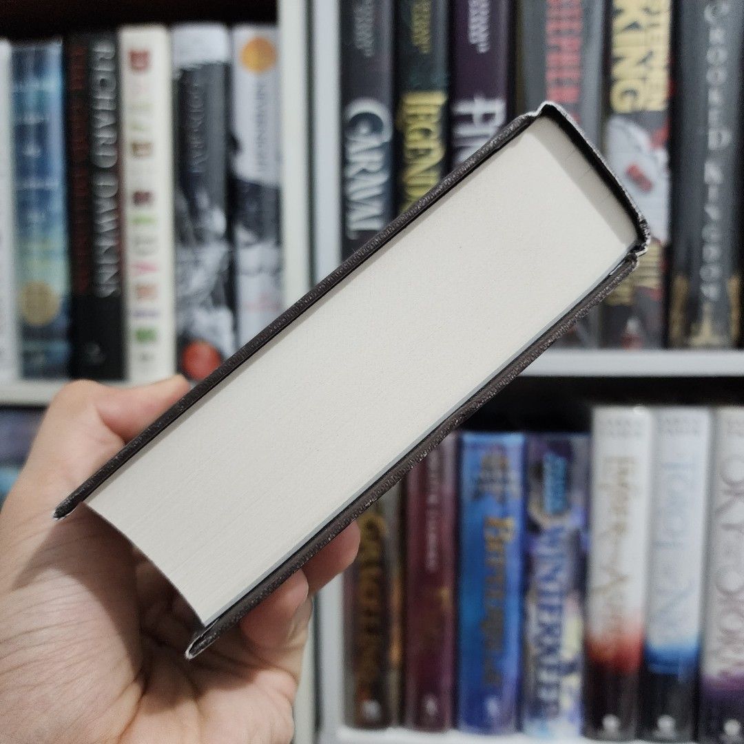 Red Seas Under Red Skies by Scott Lynch, Gentleman Bastard #2 (Hardbound), Hobbies & Toys, Books ...