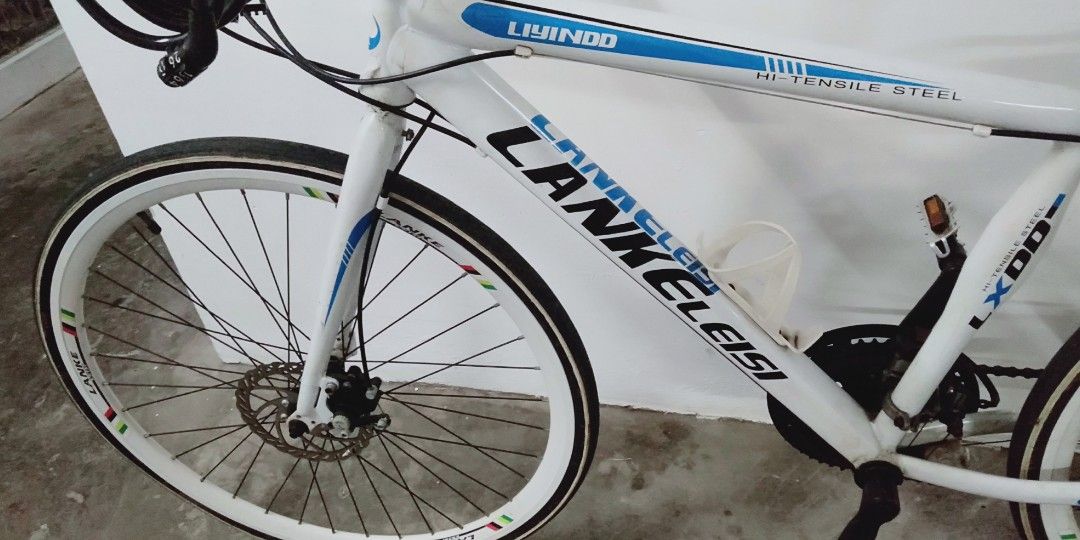 Road bike, Sports Equipment, Bicycles & Parts, Bicycles on Carousell