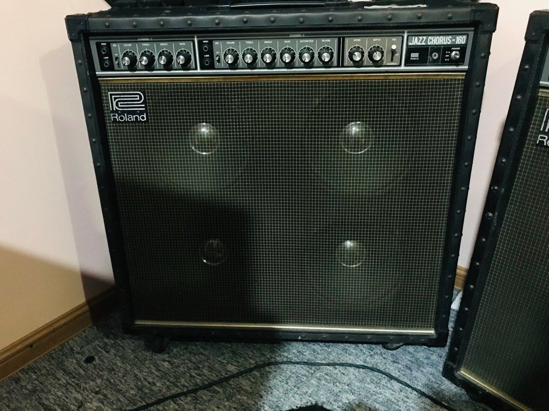Roland JC 160 Amp, Hobbies & Toys, Music & Media, Musical Instruments ...