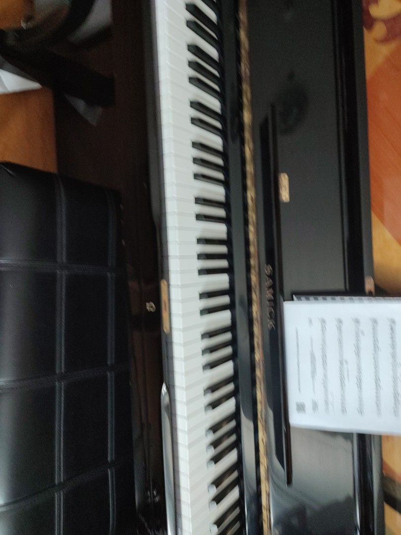 SAMICK Piano(Modern Style(Jazz)), Hobbies & Toys, Music & Media ...