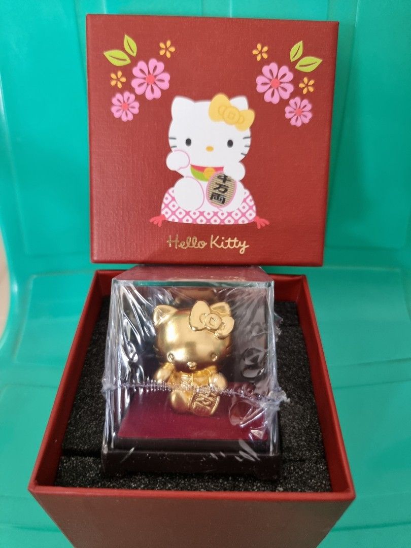 Sanrio lucky hello kitty figurine 24k gold, Hobbies & Toys, Memorabilia ...