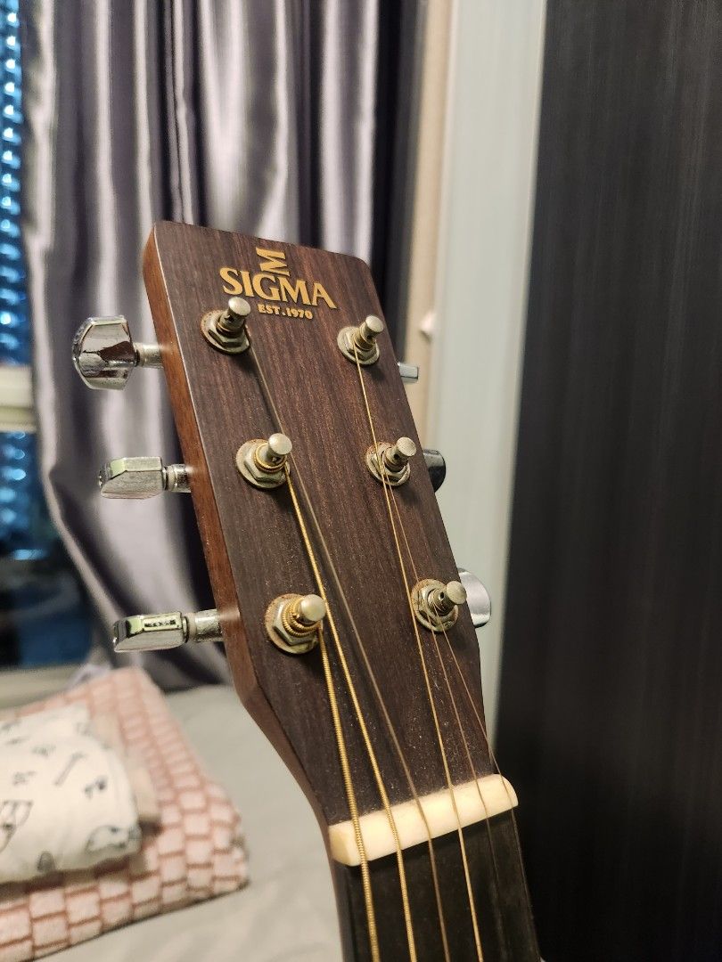 Sigma GME Model Acoustic Guitar, Hobbies & Toys, Music & Media, Musical ...