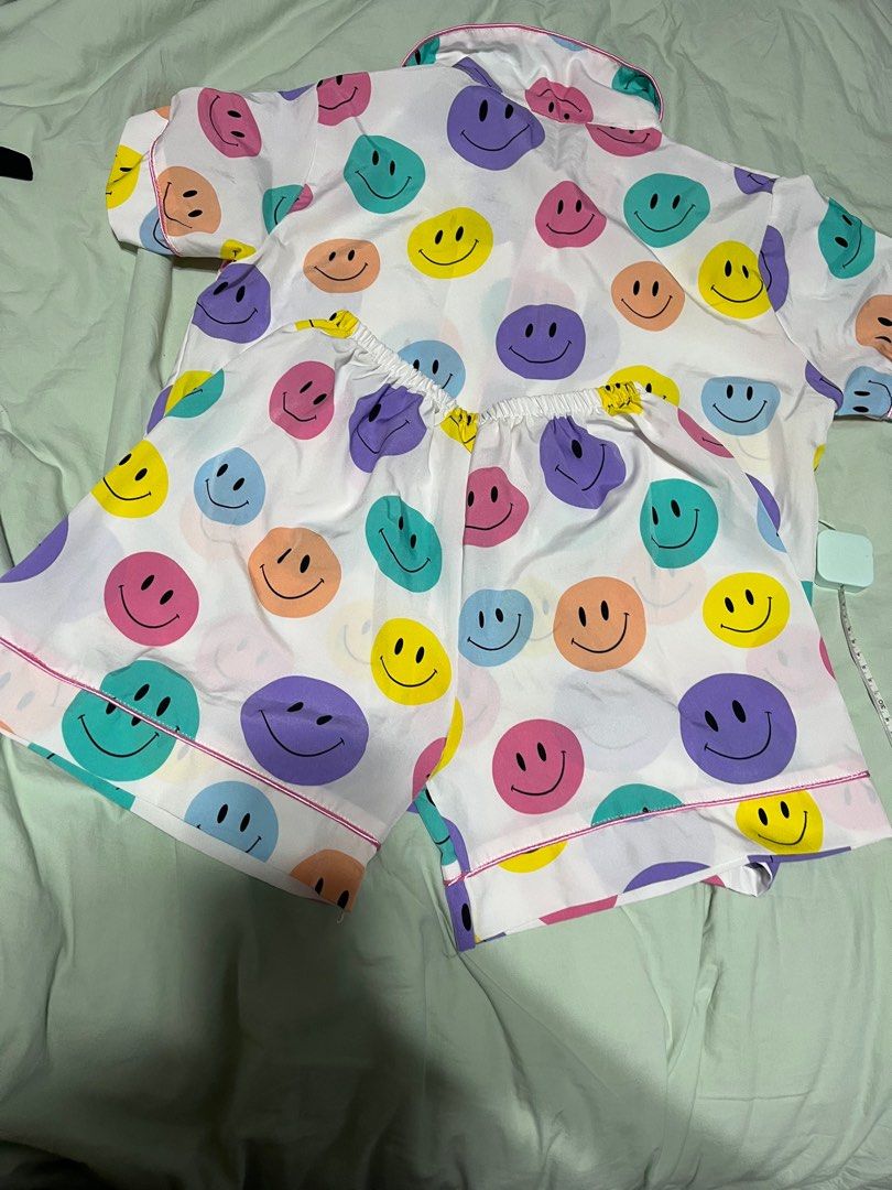 Smiley face white pyjamas set short sleeve, Women's Fashion, Dresses ...