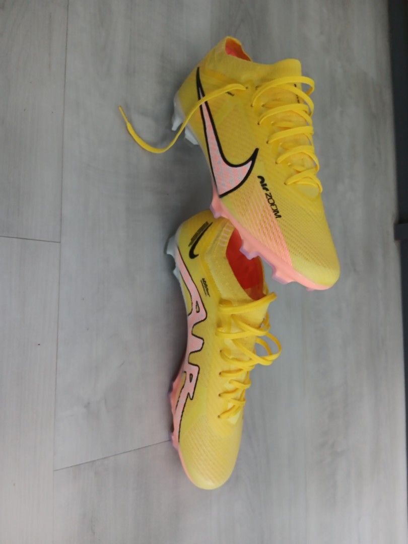 Yellow Mecurial Vapor Airzoom, Men's Fashion, Footwear, Boots on Carousell