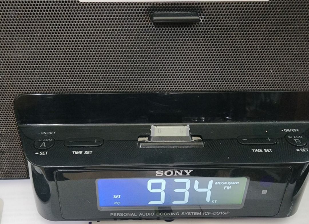 Sony ICF-DS15iP Personal Audio Docking System, Audio, Other Audio ...