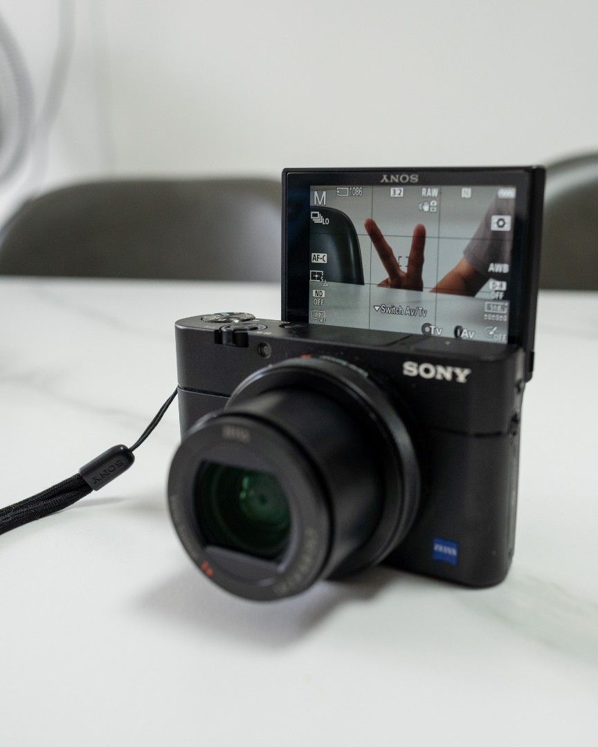 Sony RX100 VA, Photography, Cameras on Carousell