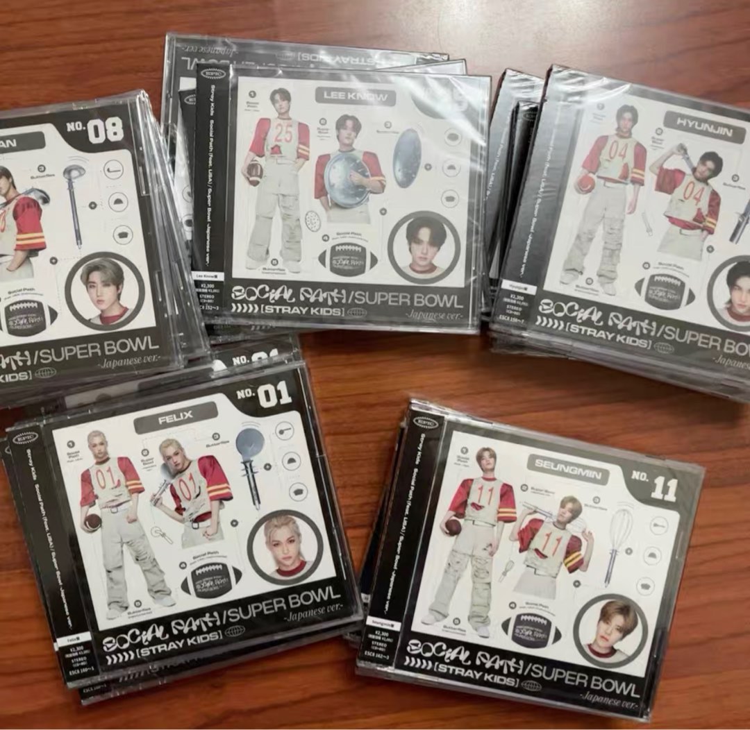 STRAYKIDS SKZ SOCIAL PATH JAPAN ALBUM CD, Hobbies & Toys, Collectibles ...