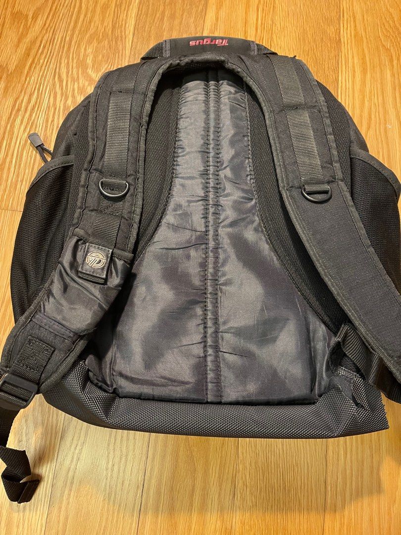 Targus Fortinet Backpack, Men's Fashion, Bags, Backpacks on Carousell