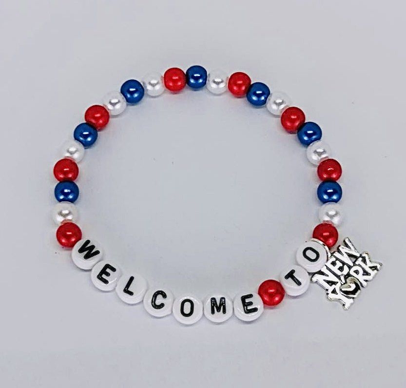 Taylor Swift Friendship bracelet - Welcome to NY, Women's Fashion ...