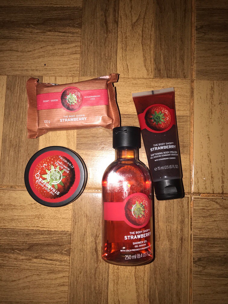 The Body Shop set soap shower gel body polish butter strawberry ...
